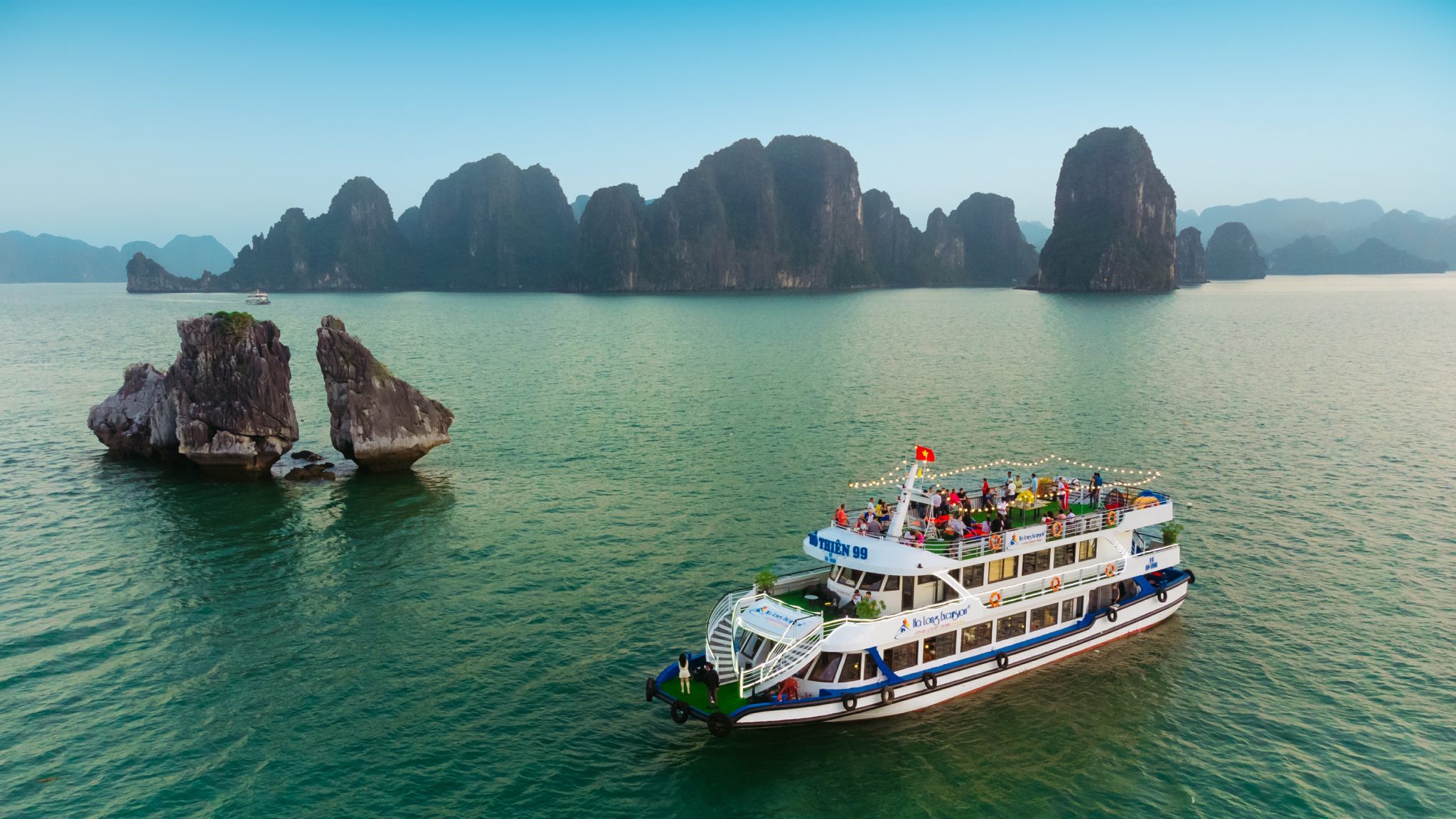 Tour Hạ Long excursion 1 ngày: buffet trưa- chèo kayak- đảo titop